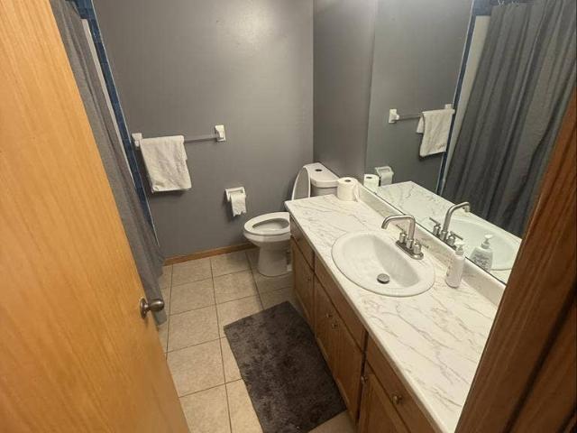 Looking for only 1 roommate!