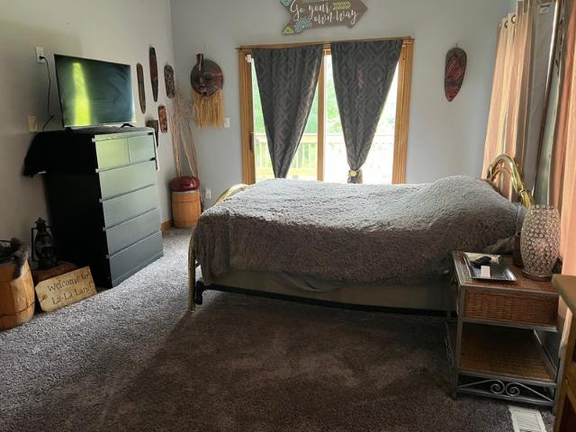 Looking For Roomie