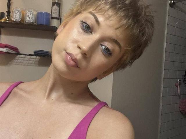 LOOKING FOR ROOMIE ! RVA HOUSING