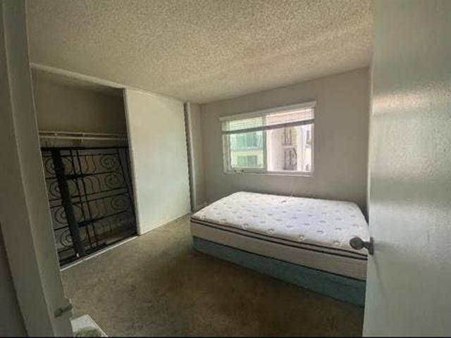 Looking for roommate!