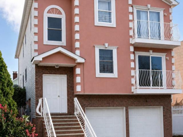 Looking for Roommate