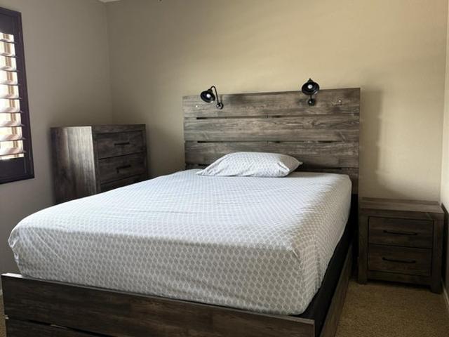 Looking for Roommate