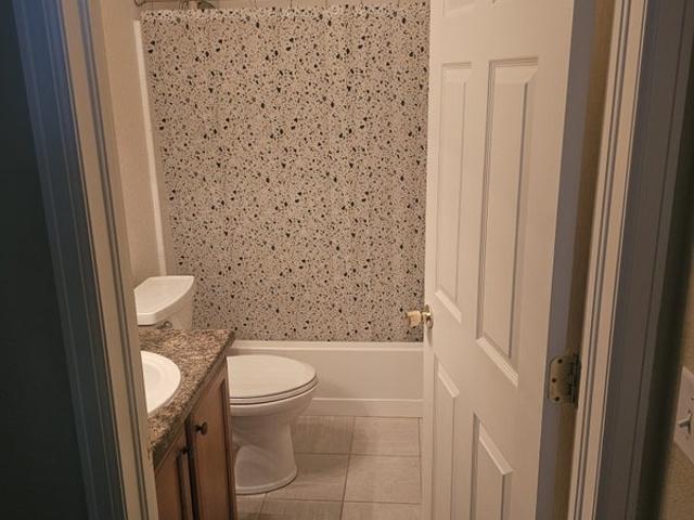 Looking for roommate to share house i currently re