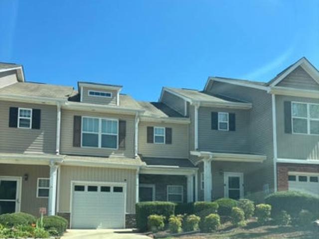 Looking for roommate for 3rd BR in townhouse