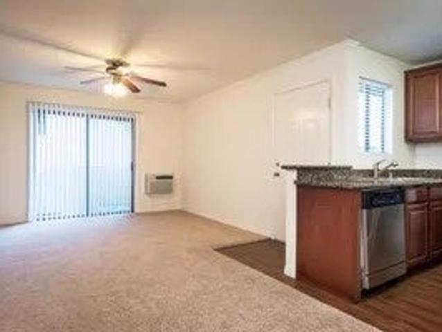 Looking for roommate for private room/bathroom