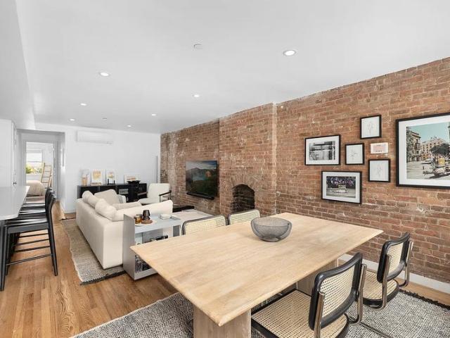 Looking for roommate in 2 bed / 2 bath Park Slope