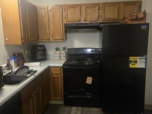 Looking for roommate in manchester