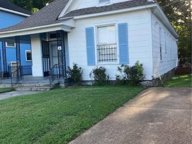 Looking for roommate in Midtown