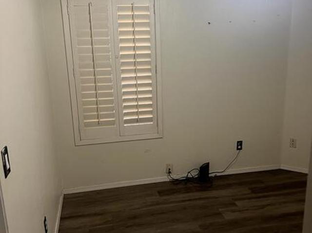 looking for roommates