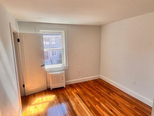 Looking for roommates
