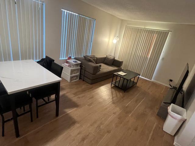 Looking for SHORT TERM LEASE Furnished Single