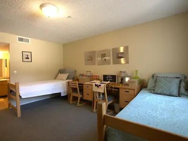 Looking for someone to take over my lease $514 mo