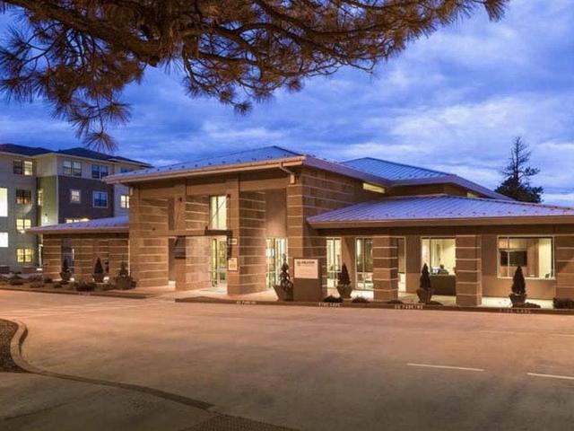 Looking to Relet my lease! NAU