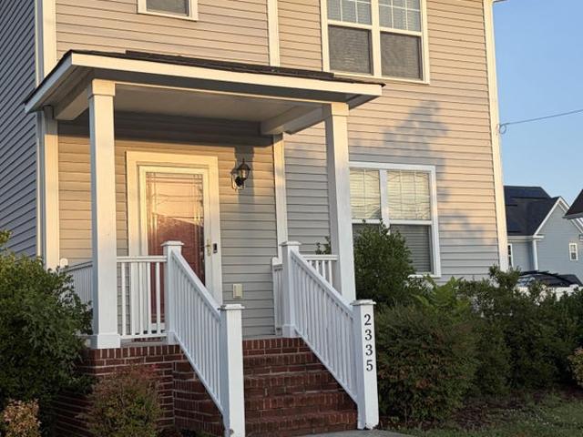 Looking to rent a room in a 3br 2 story house