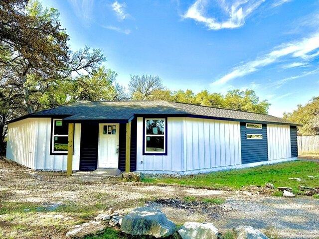 Lookout Dr, Canyon Lake, Home For Sale