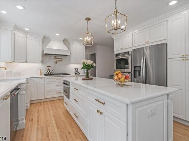 Lookout Point Trl, Totowa, Home For Sale