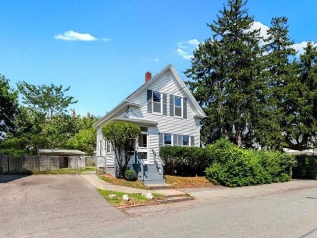Lookout St, Gloucester, Home For Sale