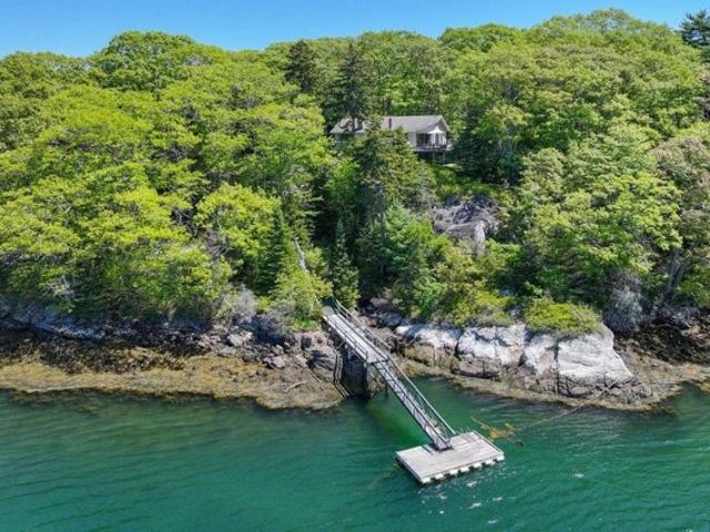 Loon Ln, South Bristol, Home For Sale