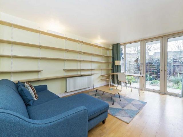 Loats Road, London SW2 1 bed flat to rent £1,950 pcm £450 pw