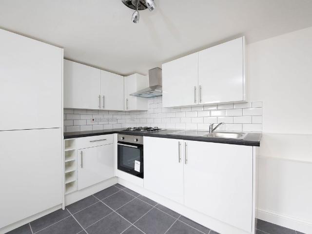Loampit Hill, London SE13, 1 bed flat to rent, £1,500 pcm | PrimeLocation