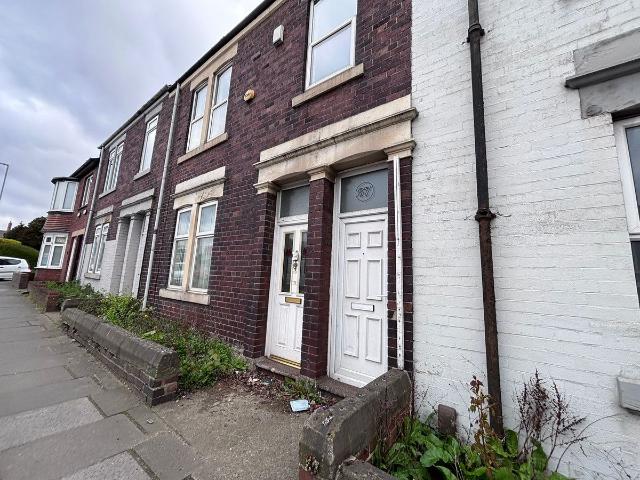 Lobley Hill Road, Gateshead, 4 NE8, 3 bed flat to rent, £650 pcm | PrimeLocation