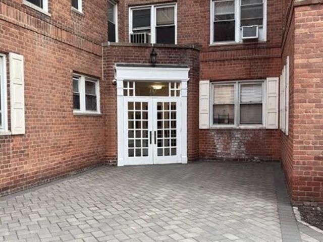Locust Ave Apt B, New Rochelle, Property For Sale