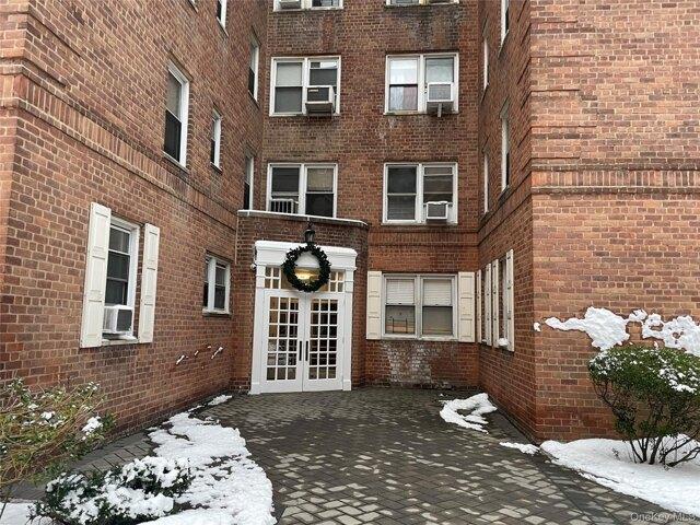 Locust Ave Apt B, New Rochelle, Property For Sale
