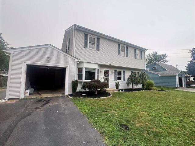 Locust Glen Dr, Cranston, Home For Sale