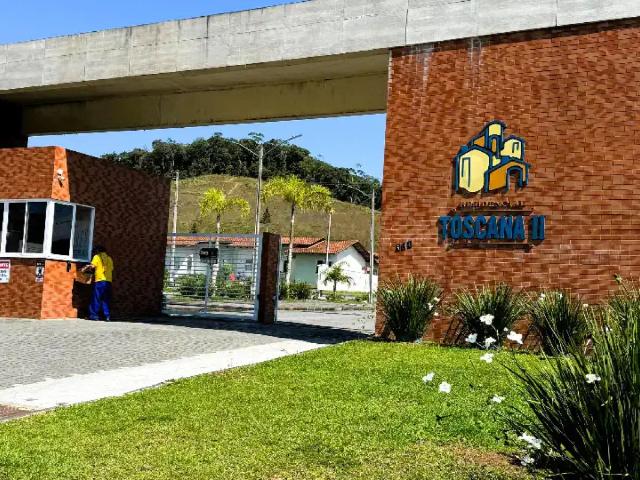 Locação 02 quartos, piscina em condominio fechado, próximo a Durin Itinga Araquari