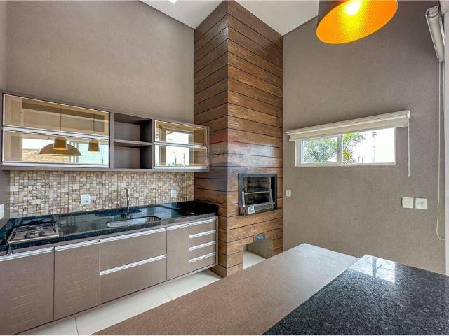 LOCAÇÃO Casa Triplex no Condomínio Alphaville Cuiabá