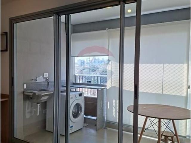 LOCAÇÃO, Chácara Klabin 41m², com varandão, lazer de clube, 1 vaga. 500m do Metrô