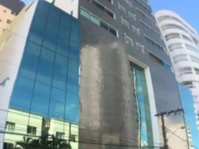 Locação anual edifício stefanie apartamento diferenciado 02 suítes, 02 vagas de garagem mobiliado na rua 2350