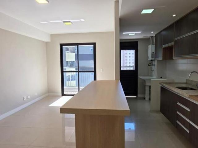 LOCAÇÃO Apartamento 2 quartos andar alto, orientação solar norte leste