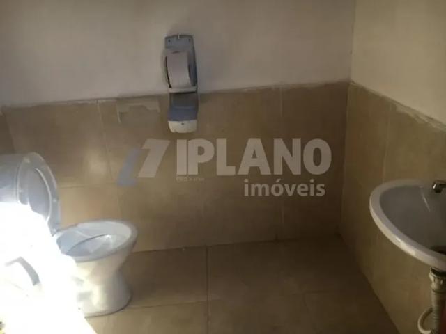 Locação de Comercial / Salão na cidade de São Carlos