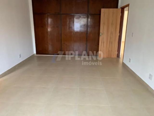 Locação de Comercial / Sobrado na cidade de São Carlos