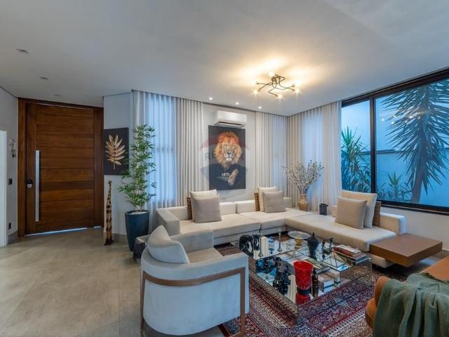 LOCAÇÃO de Casa c/ 5 suítes no SWISS PARK COND. LAUERZ R$ 20.000,00 + taxas