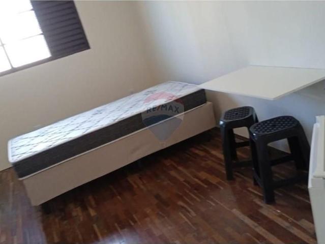 locação de kitnet 1 quarto 1 cozinha 1 banheiro 1 vaga de garagem
