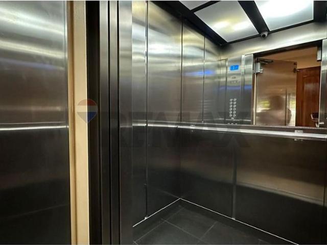 LOCAÇÃO Itaim Bibi apartamento 97m² reformado, 2 dorm. e 1 vaga de garagem