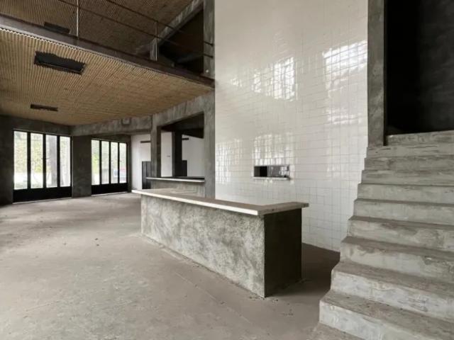 Locação: Prédio Comercial 730m² na Vila Sofia. Amplo, Recepção e Solarium/Terraço