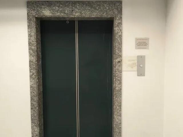 Vendo ou alugo Predio Comercial 1,614m² Metro Carrão