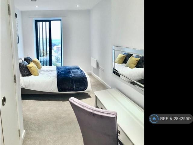 Local Blackfriars, Manchester, M3 2 bed flat to rent £1,600 pcm £369 pw