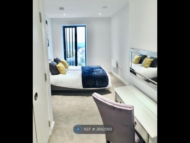 Local Blackfriars, Manchester M3, 2 bed flat to rent, £1,600 pcm | PrimeLocation