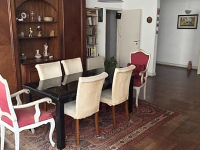 Localização incrivel, apartamento clássico