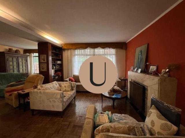 Localização privilegiada em uma Zona Exclusivamente Residencial ZER 1 Terreno plano de 336 m², com