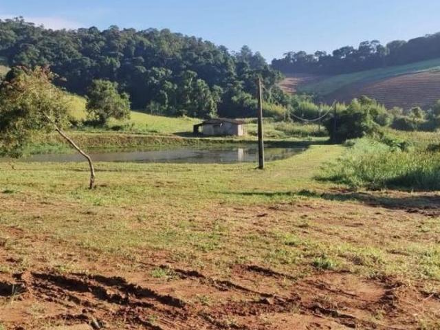 Localizado no *Bairro Piaí*, no Km 70 da Rodovia Bunjiro Nakao