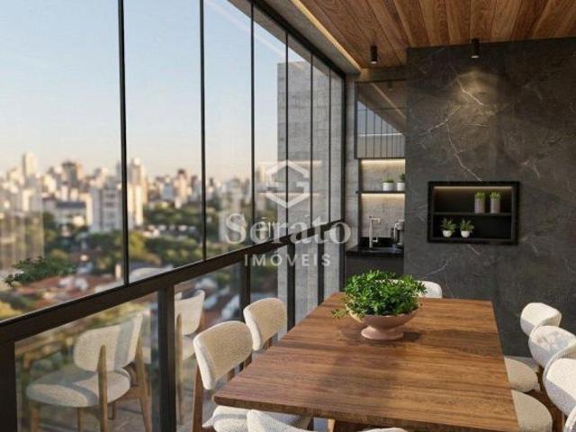 Localizado no coração do Champagnat, a poucos minu