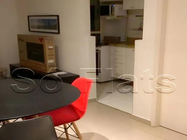 Localizado próximo ao Parque do Ibirapuera, Duplex Life Moema