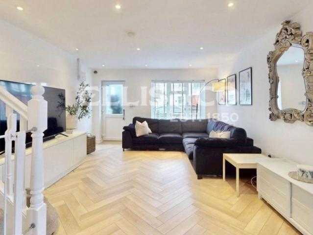 Locarno Road, UB6, Greenford