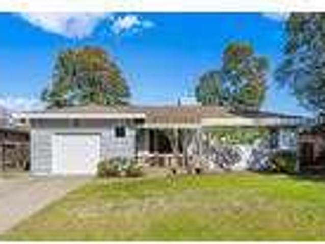 Located on a quiet street near Rancho Cordova Elementary