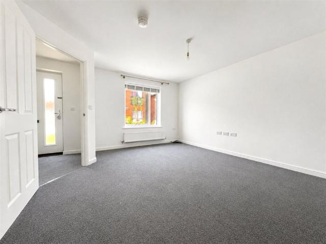 Located on the sought after Whiteley Meadows development, this attractive home offers modern interiors, well proportioned rooms, and a great layout suited to everyday family life